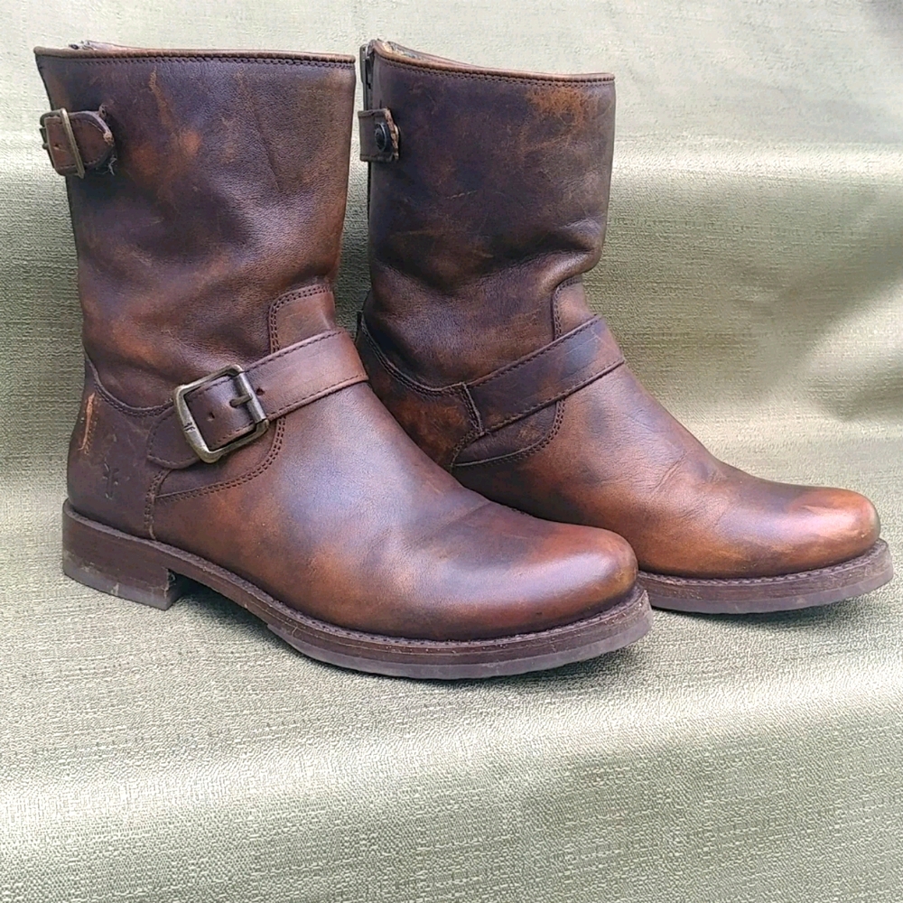 Frye Veronica Back Zip W/ Buckles - Gem